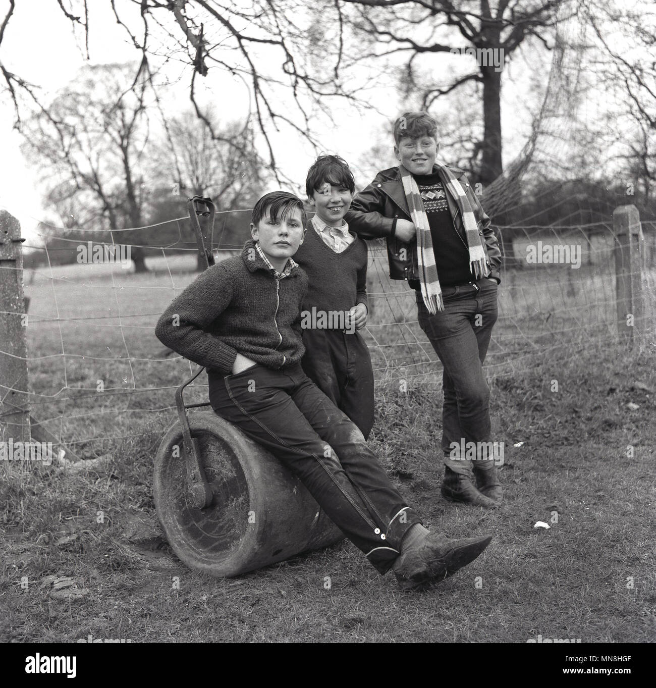 British lads hi-res stock photography and images - Alamy