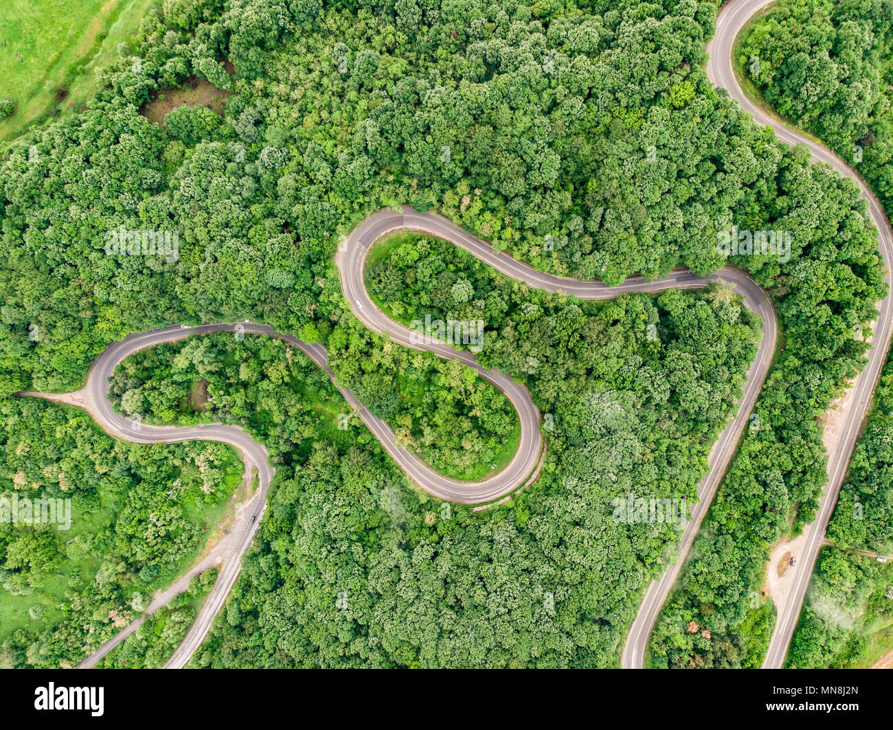 Empty roads aerial hi-res stock photography and images - Alamy