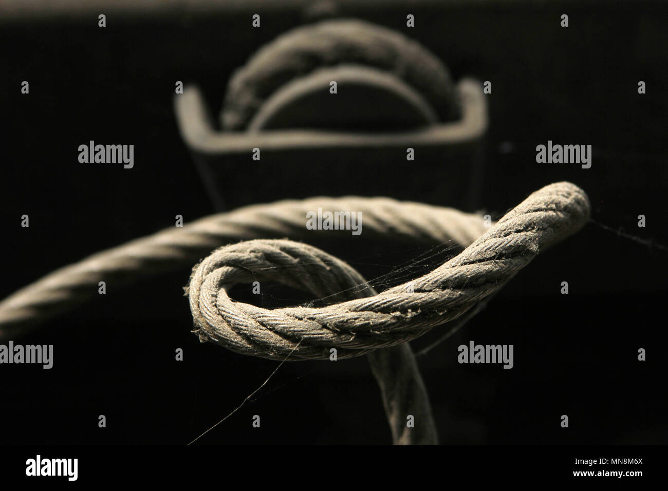 Towing hawser line hi-res stock photography and images - Alamy