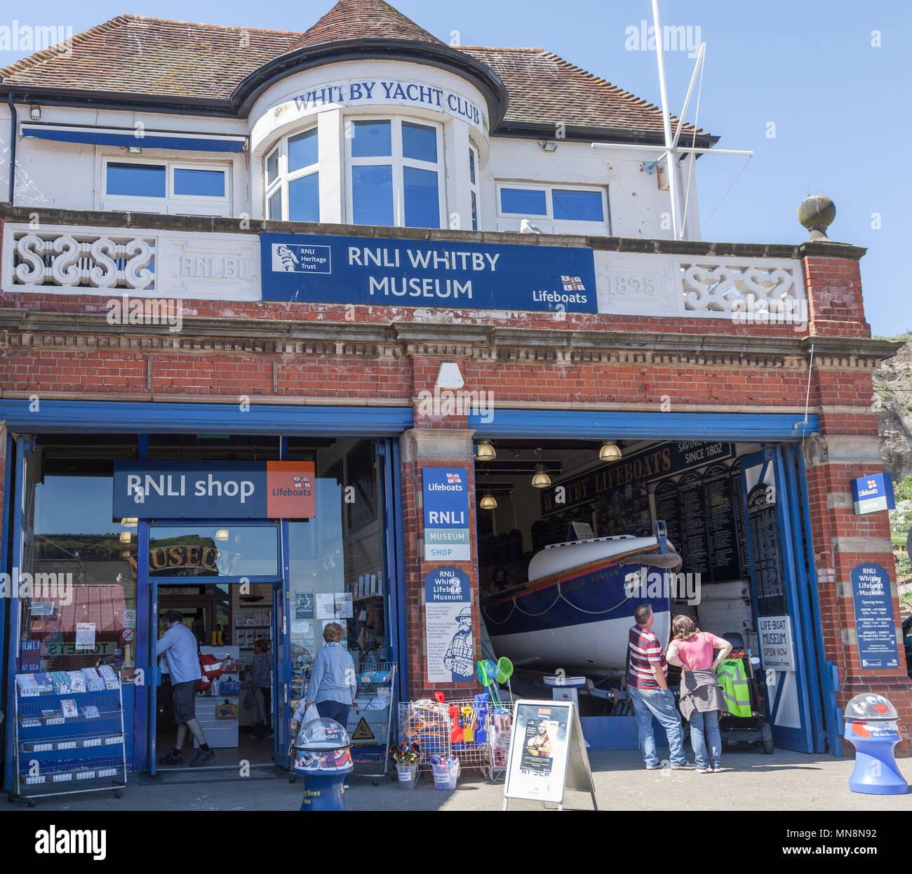 Whitby museum yorkshire hi-res stock photography and images - Alamy