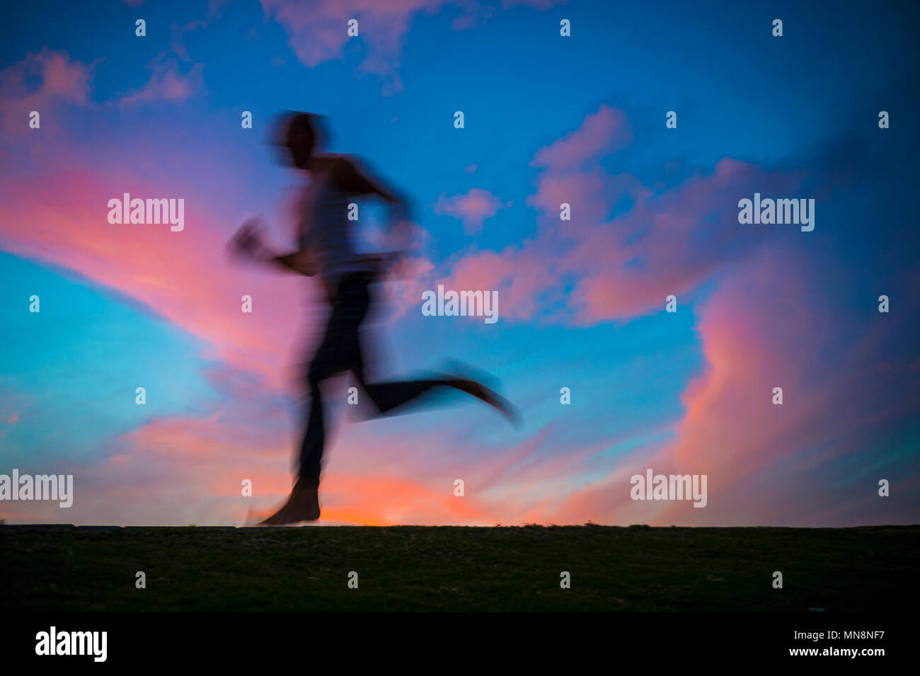 Blur man running silhouette hi-res stock photography and images - Alamy