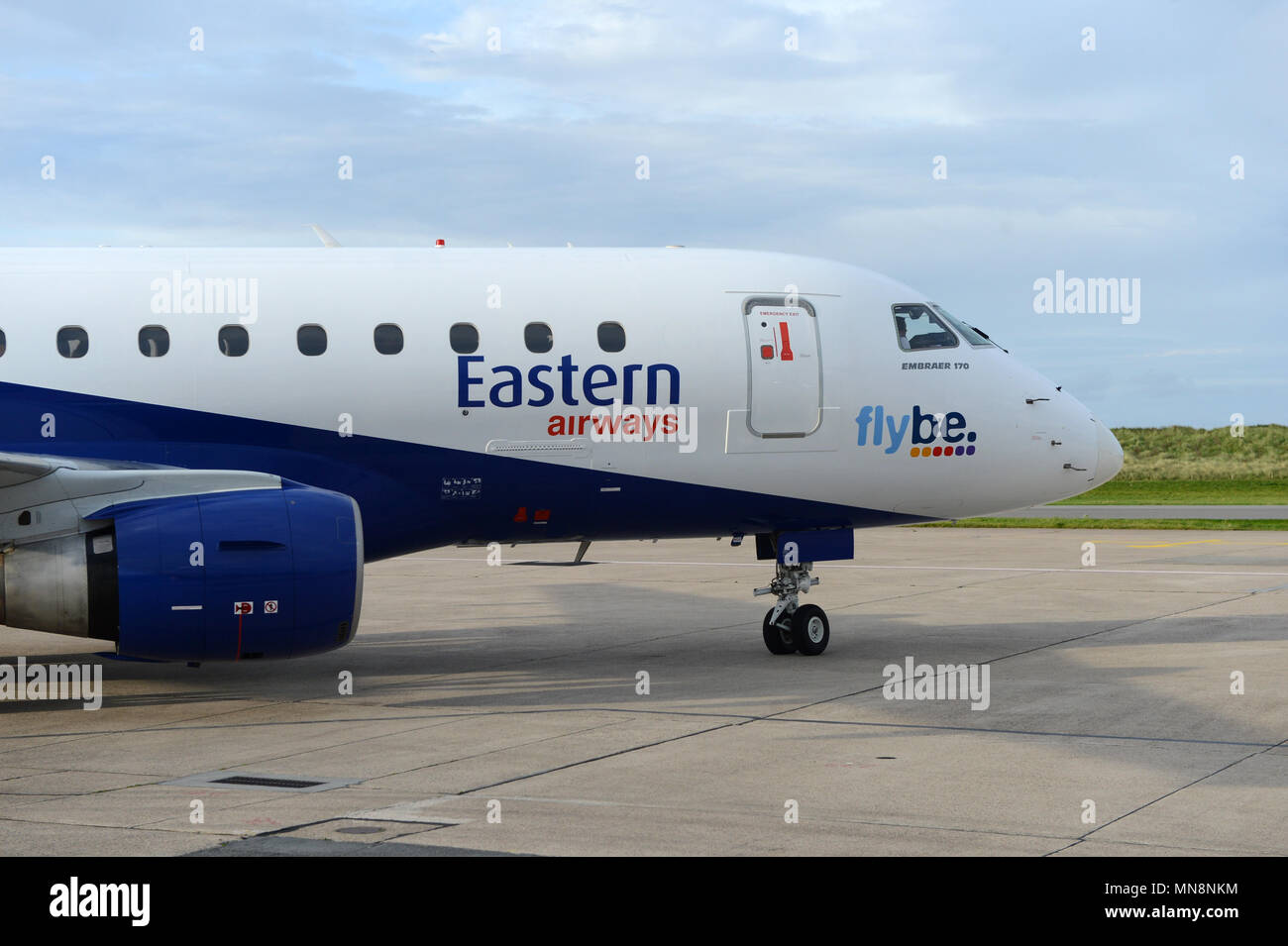 Embraer e 170 hi-res stock photography and images - Alamy