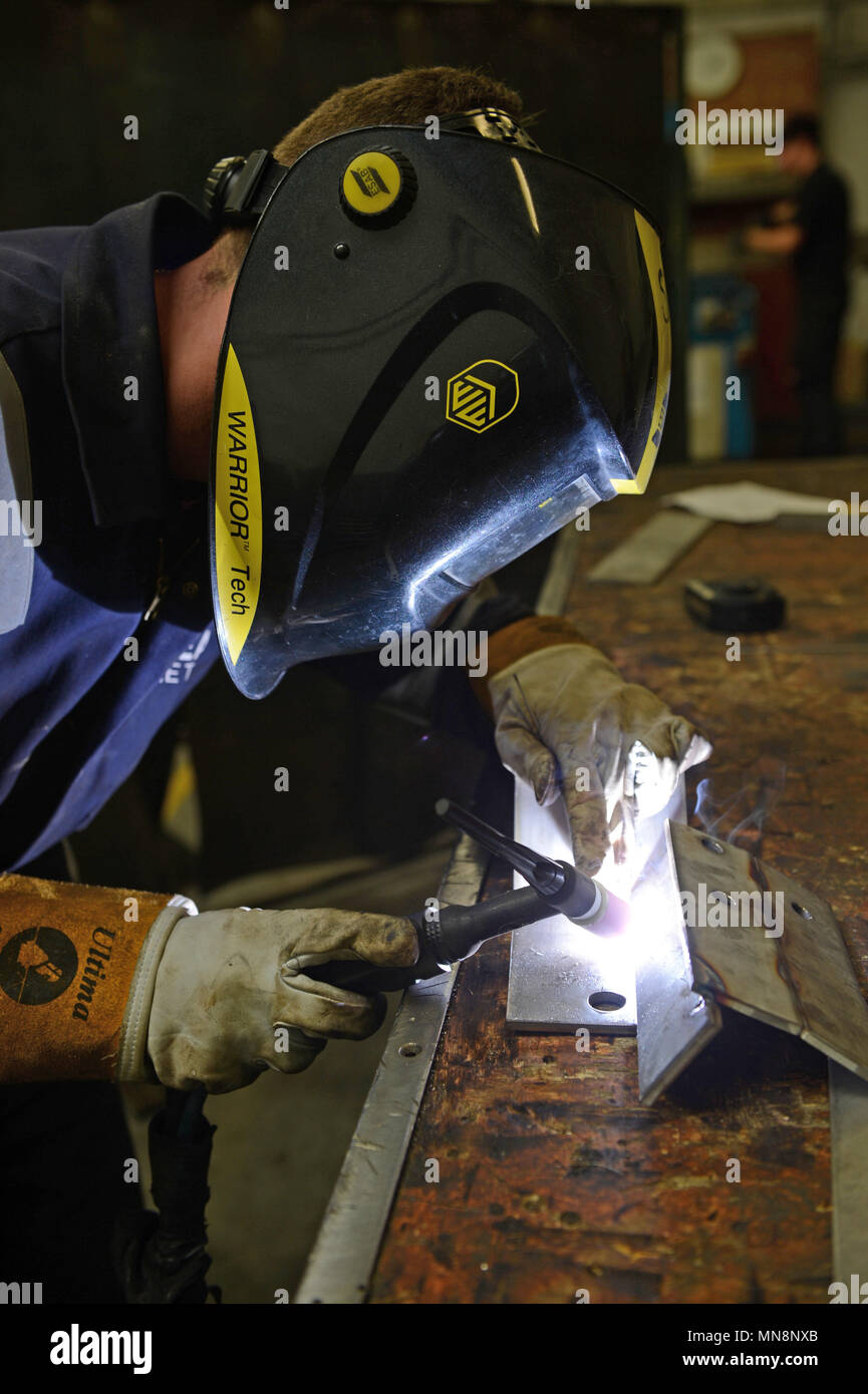 Mig weld hi-res stock photography and images - Alamy