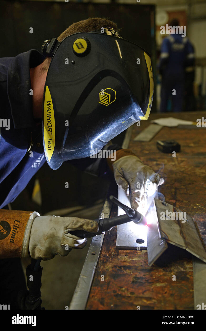 Mig weld hi-res stock photography and images - Alamy