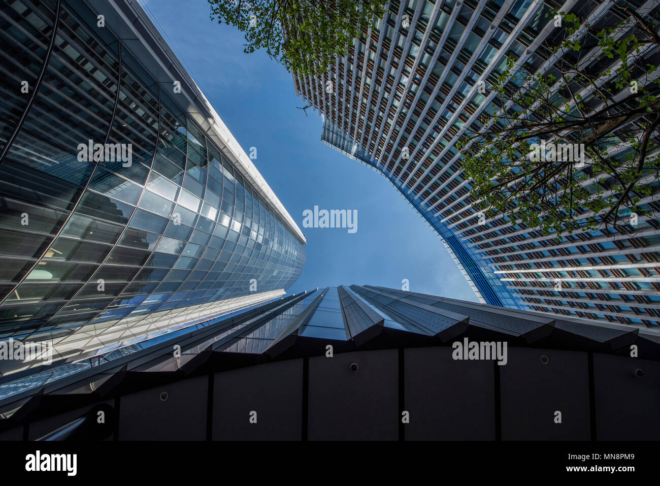 Imposing buildings hi-res stock photography and images - Alamy