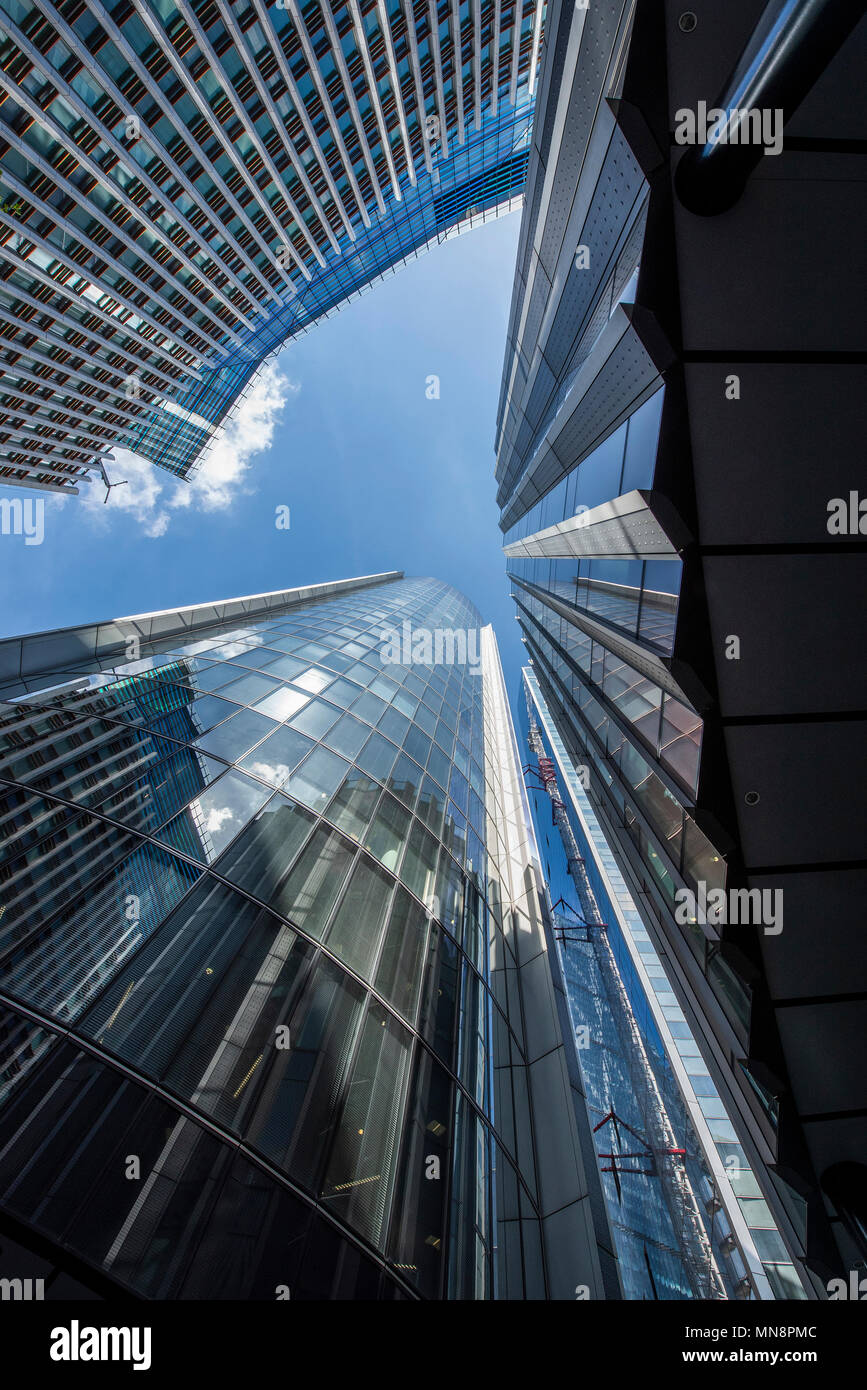 Massive buildings hi-res stock photography and images - Alamy