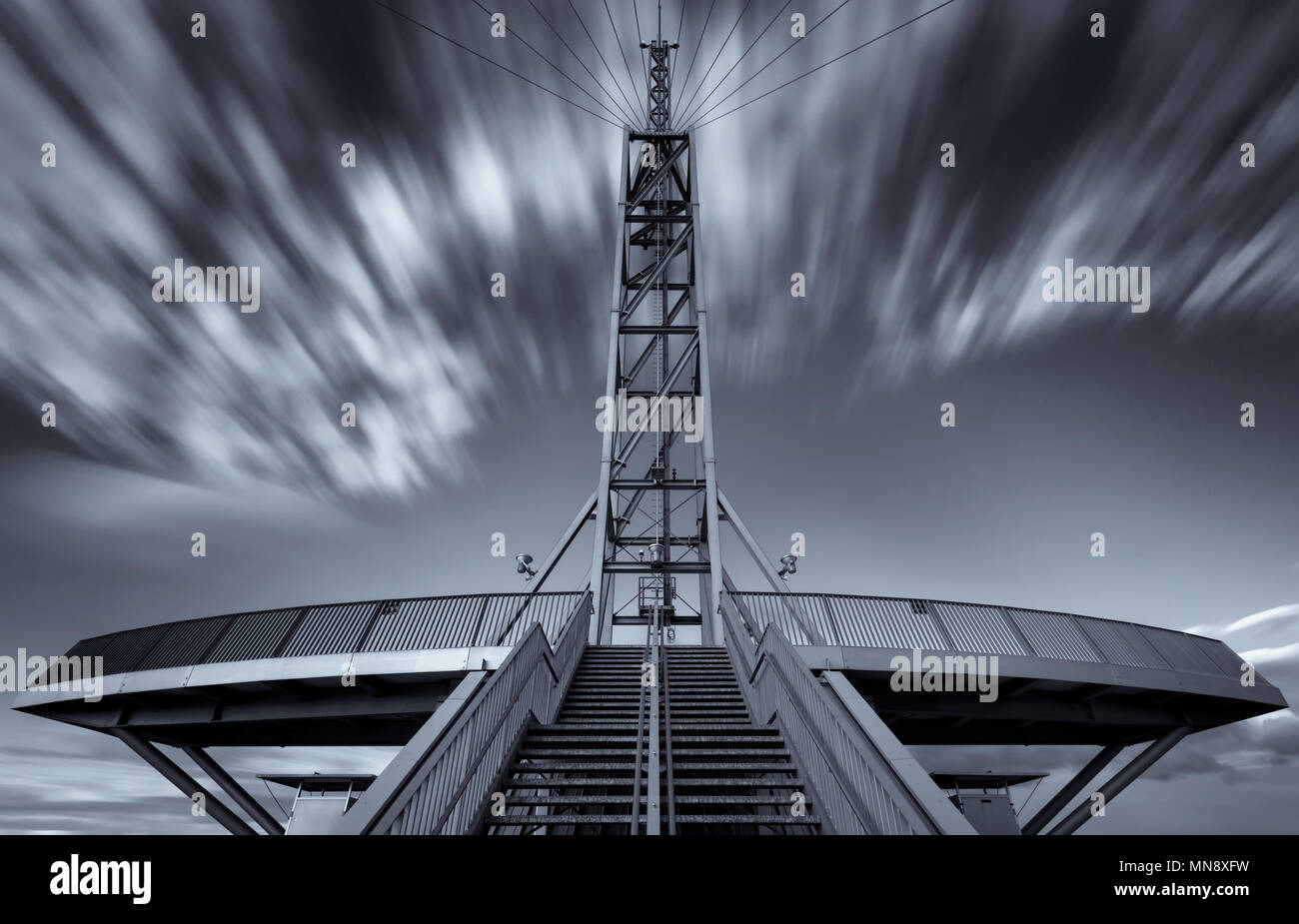 Viewing platform built structure hi-res stock photography and images ...