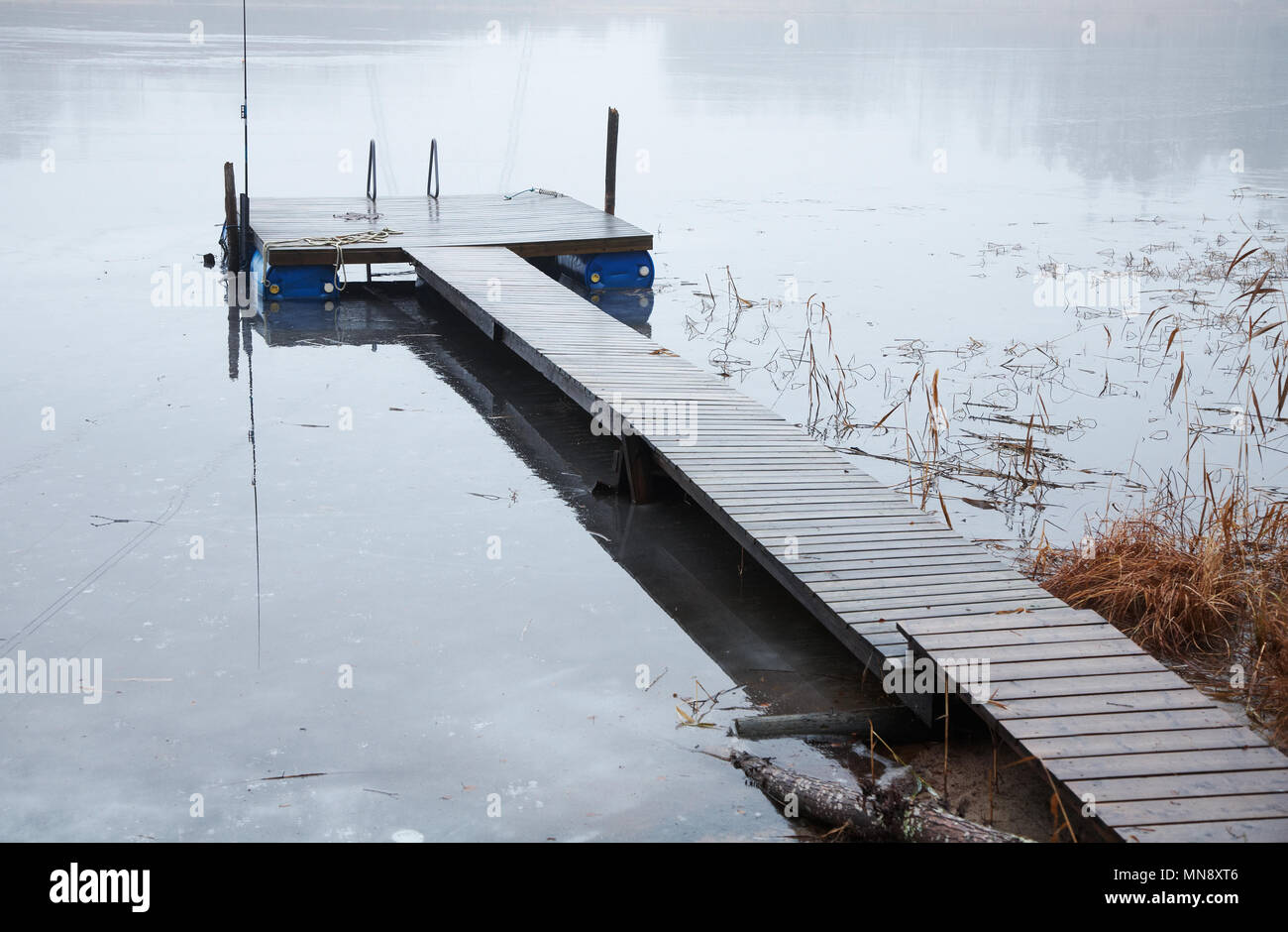 Swim platform boat hi-res stock photography and images - Alamy