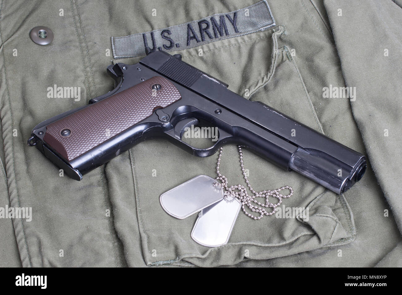 M1911 colt government semi automatic pistol hi-res stock photography ...