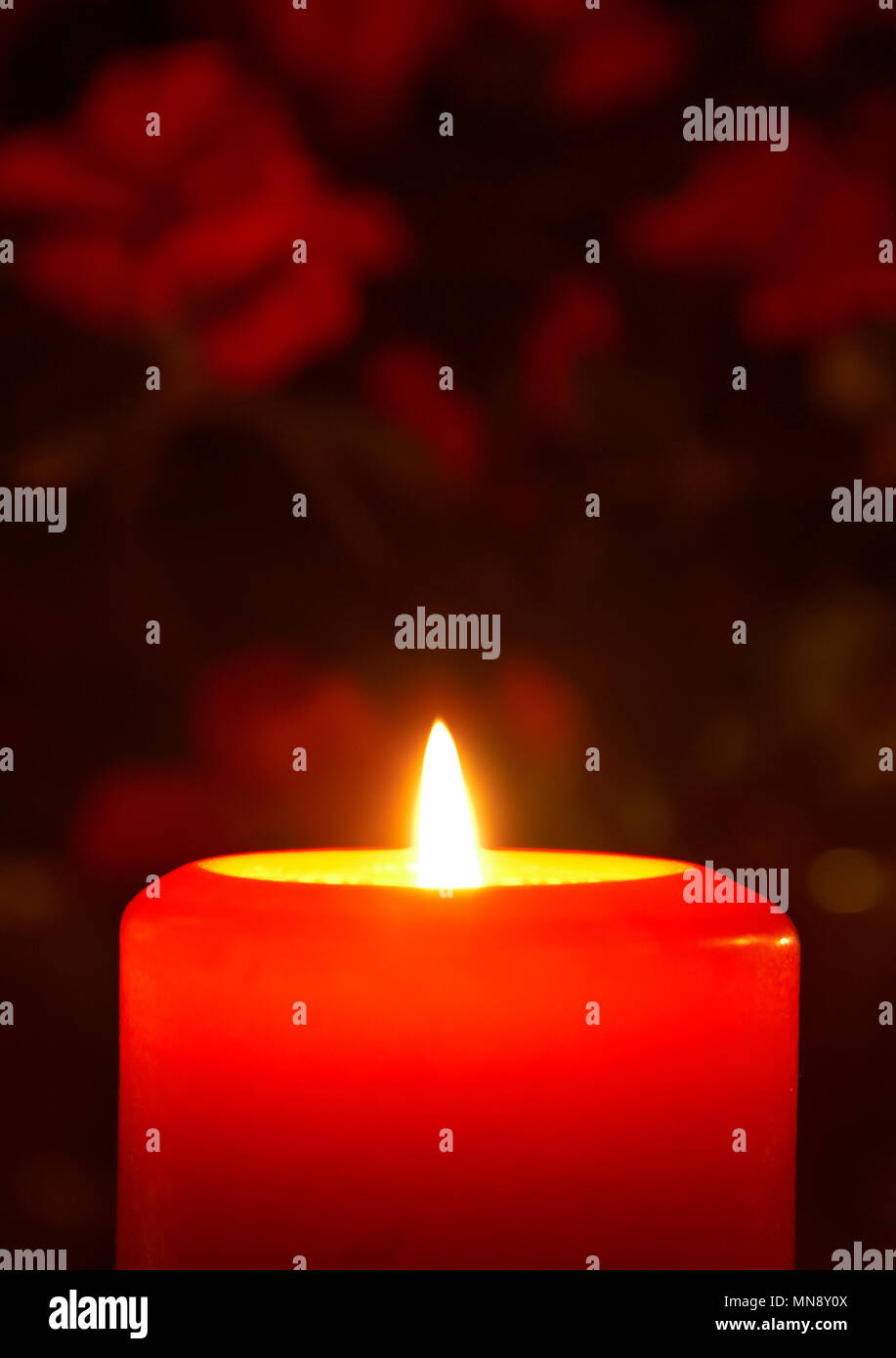 Big candlelight hi-res stock photography and images - Alamy