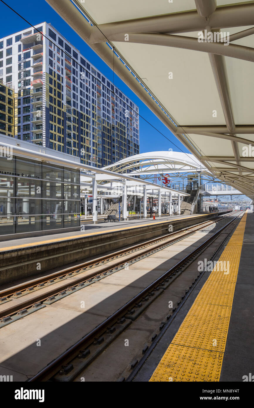 Denver union station architecture hi-res stock photography and images ...