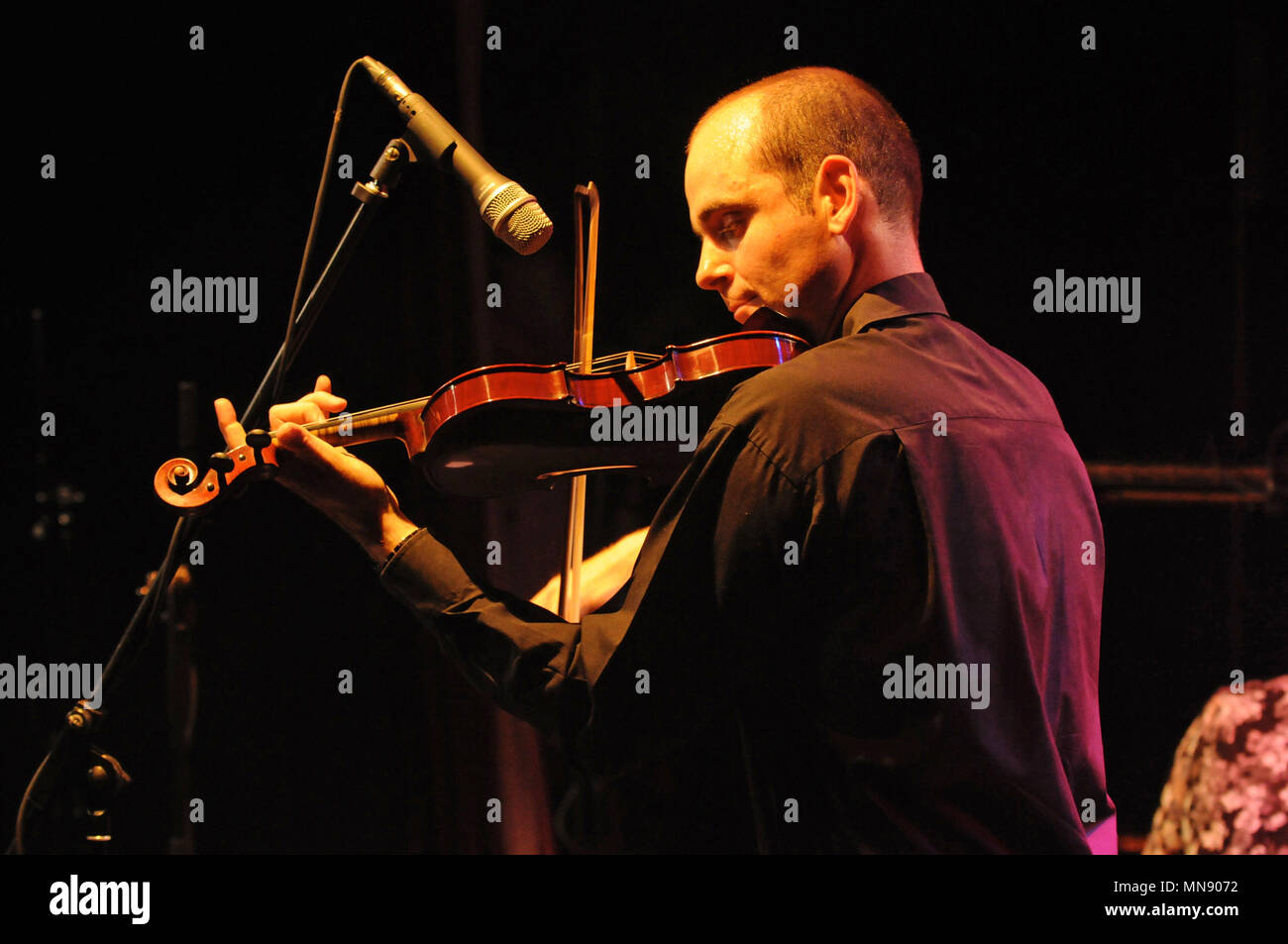 Bryan Gear renowned Shetland fiddle player Stock Photo - Alamy