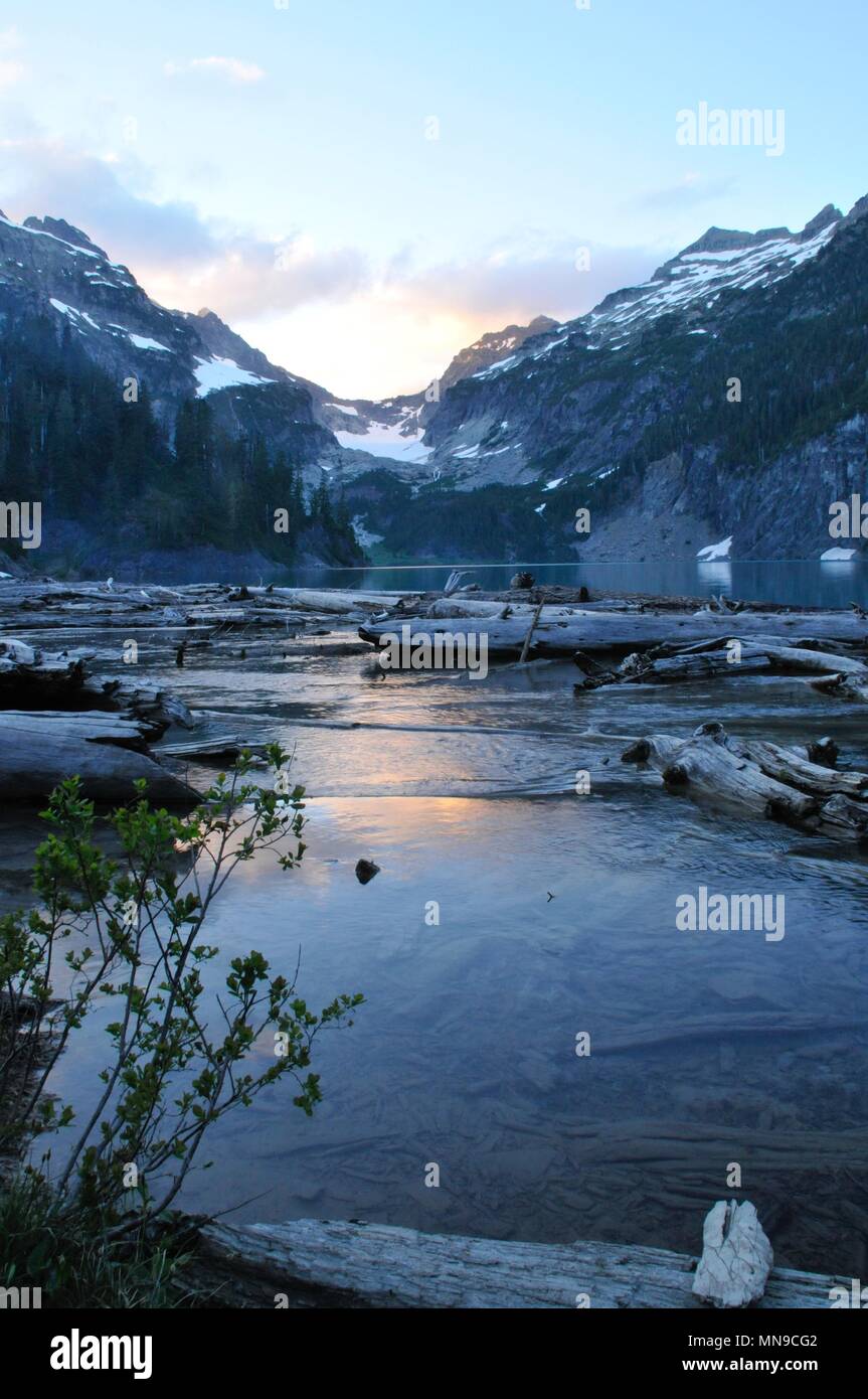 Northern cascade range hi-res stock photography and images - Alamy