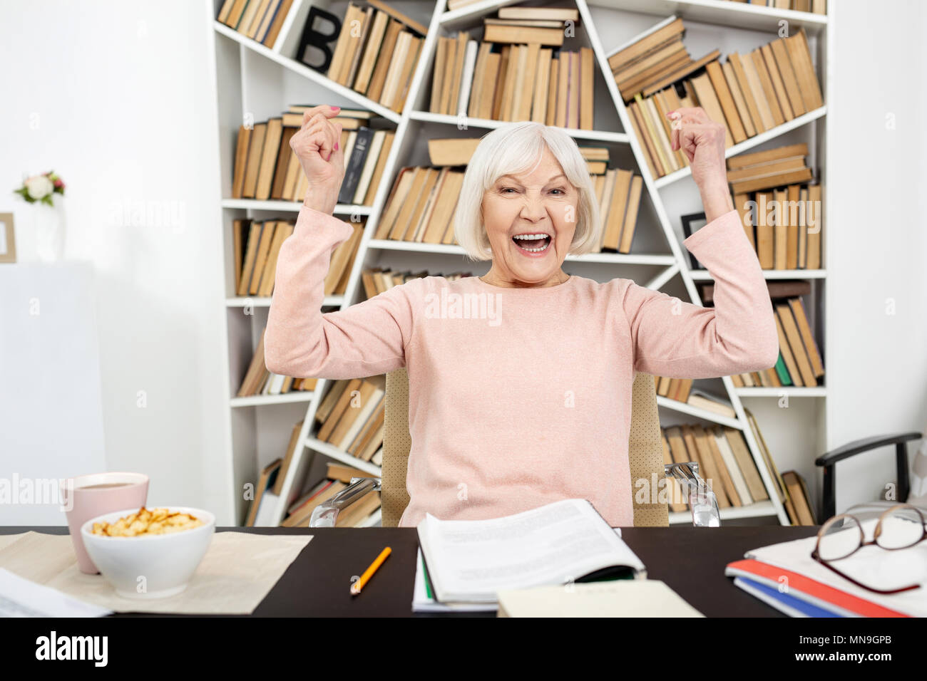 Finishing homework hi-res stock photography and images - Alamy