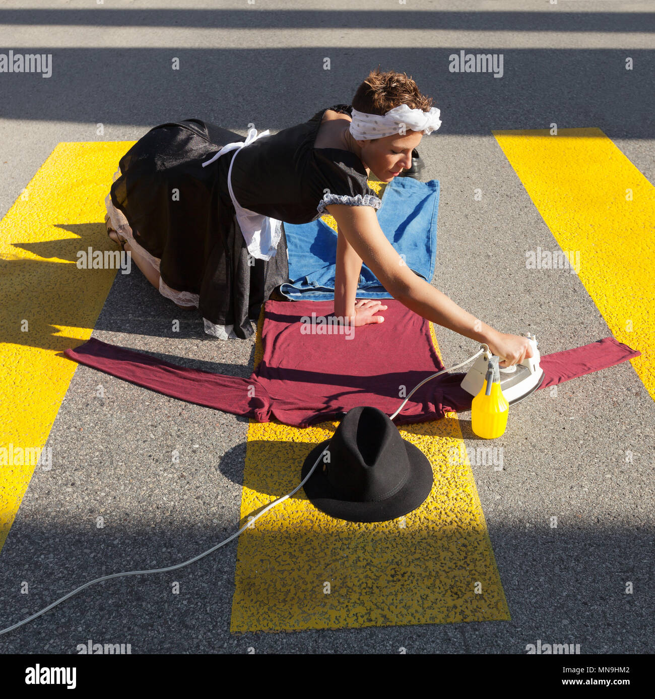 Pretty girl and a homeless man hi-res stock photography and images - Alamy