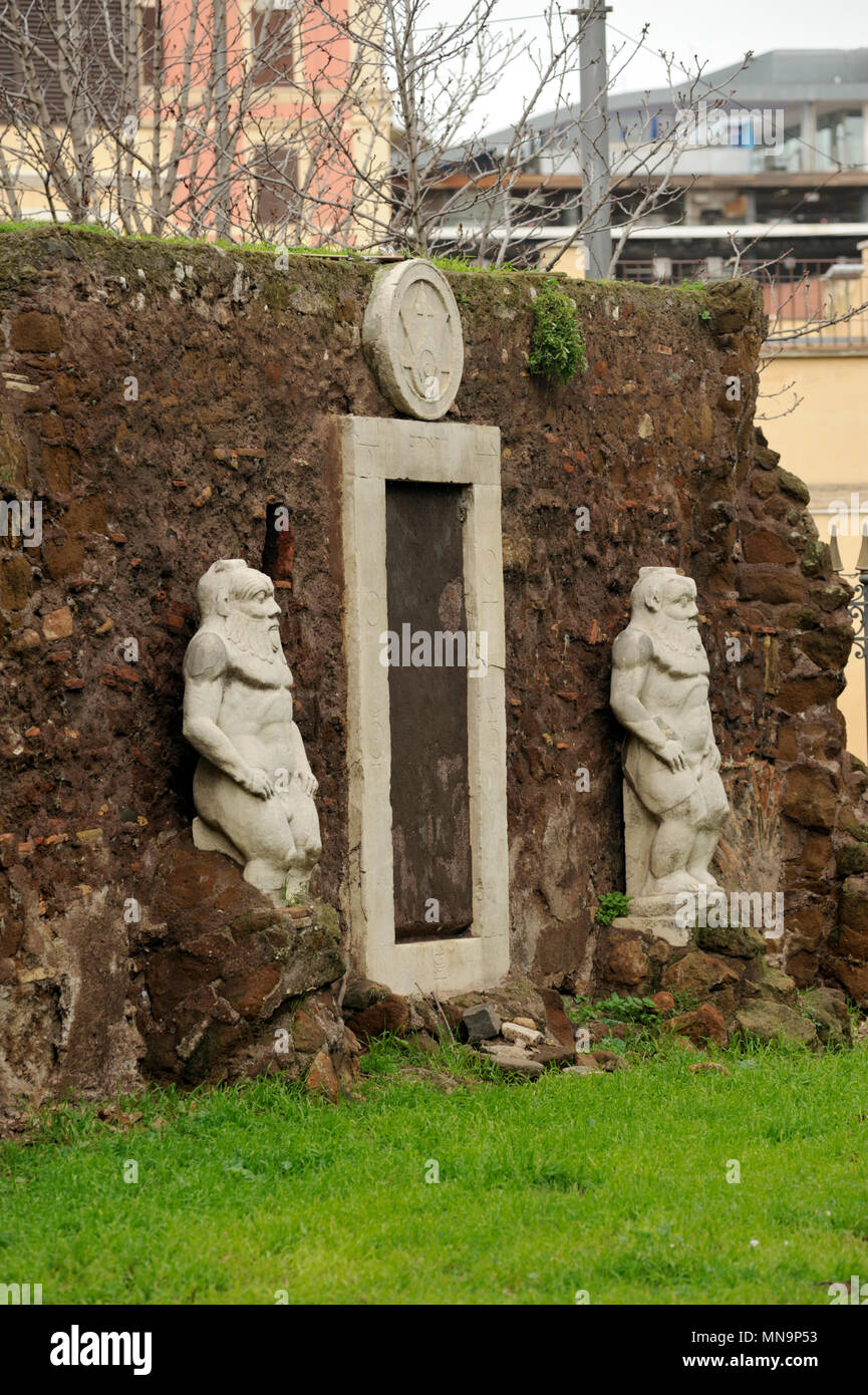 Italy, Rome, Piazza Vittorio Emanuele II, porta magica, magic door ...