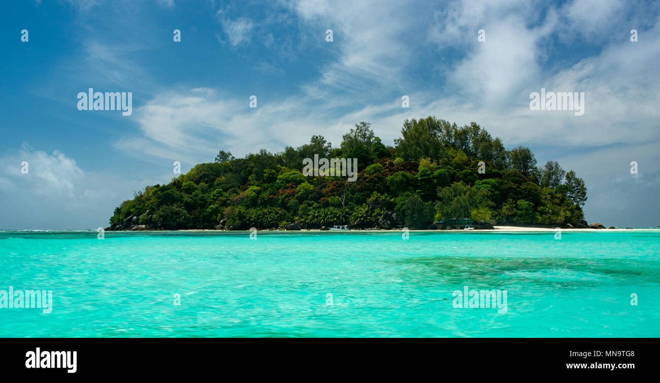 Moyenne hi-res stock photography and images - Alamy