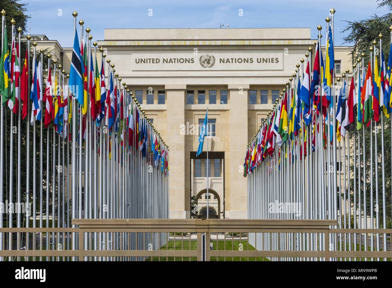 Geneva Switzerland United Nations Buildings Stock Photos & Geneva ...