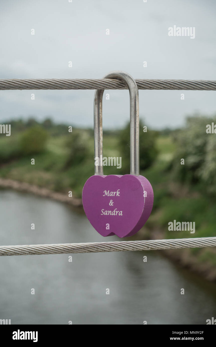 Worcester Diglis Bridge love locks Stock Photo - Alamy