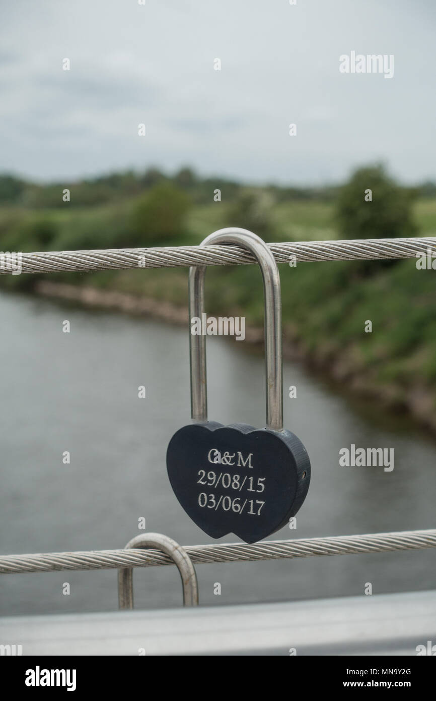 Diglis locks hi-res stock photography and images - Alamy