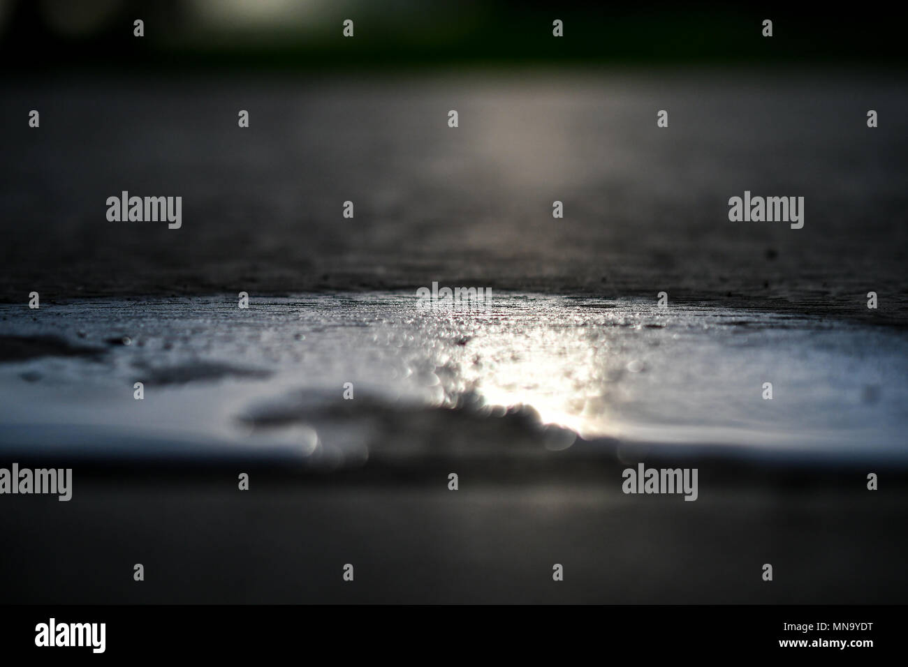 Reflection light and texture hi-res stock photography and images - Alamy