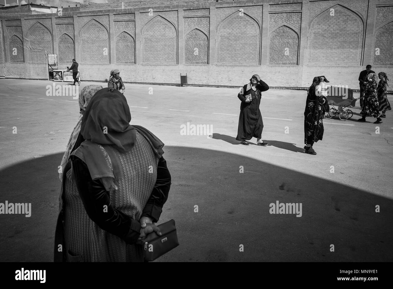Islamic photo women Black and White Stock Photos & Images - Alamy