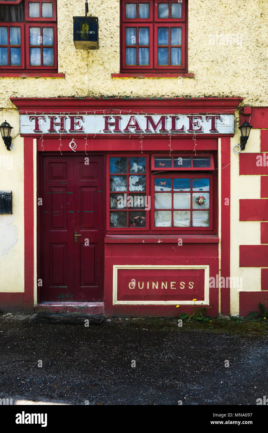 Pub Rural Ireland High Resolution Stock Photography and Images - Alamy