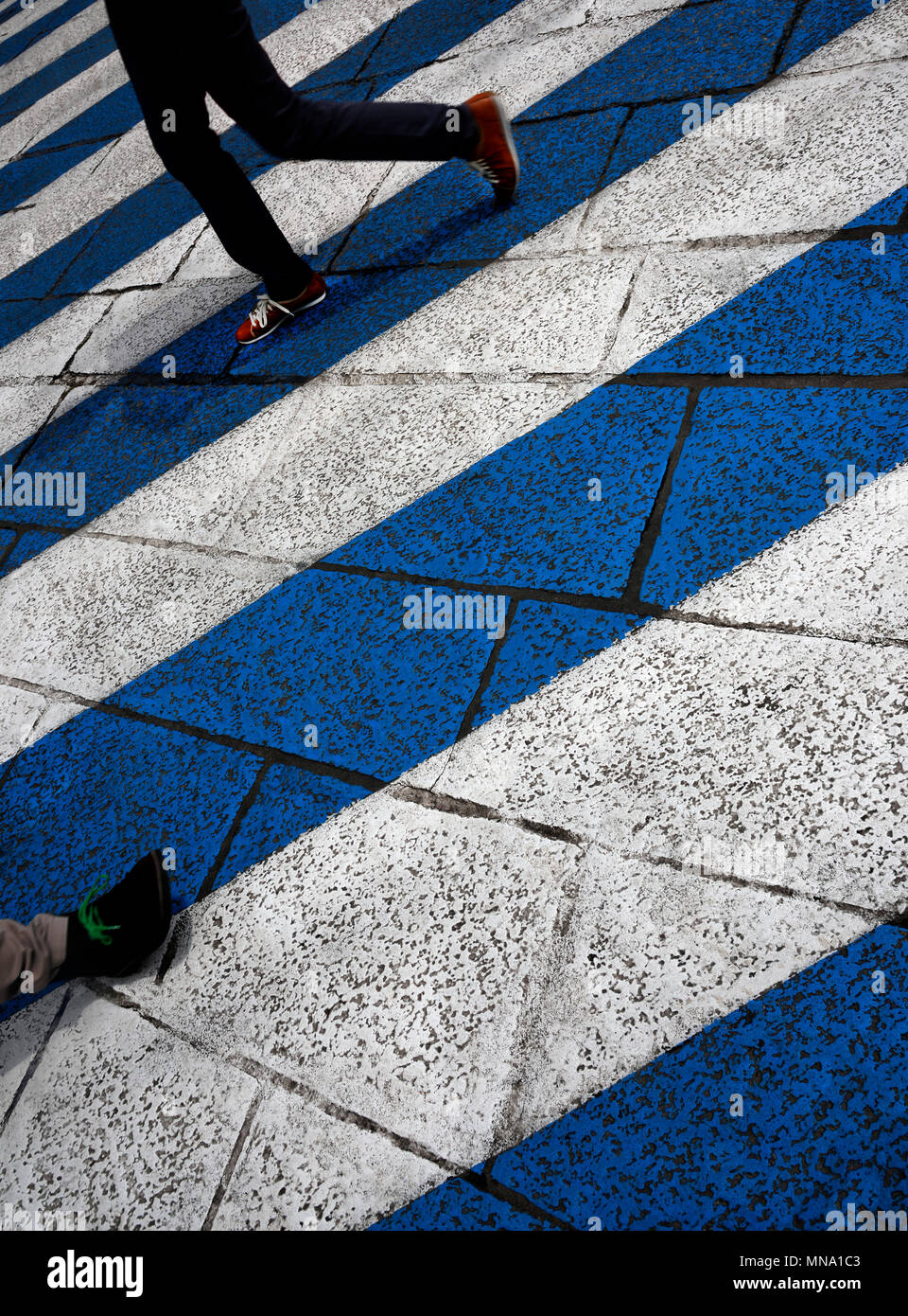 walking the line Stock Photo - Alamy