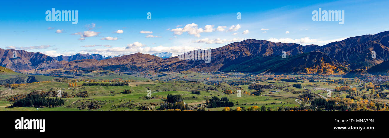 Scenic countryside in Queenstown Stock Photo - Alamy