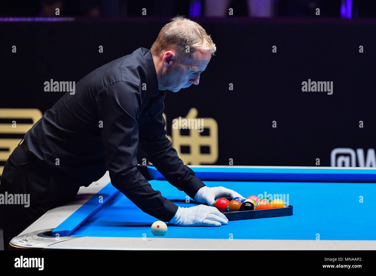 Pool balls 1 hi-res stock photography and images - Alamy