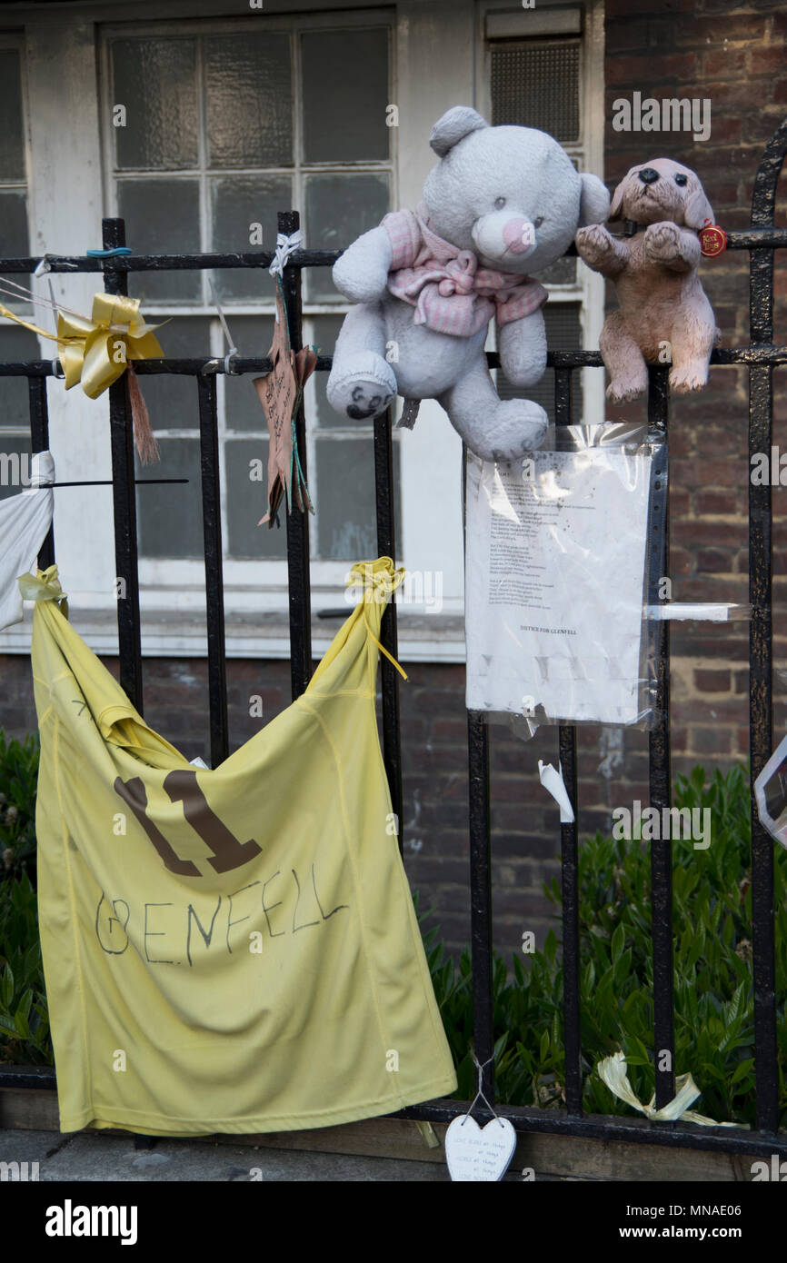 London, UK, 15th May 2018 Evening. Grenfell Tower, Scene of the ...