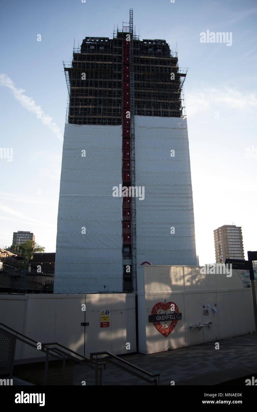 London, UK, 15th May 2018 Evening. Grenfell Tower, Scene of the ...