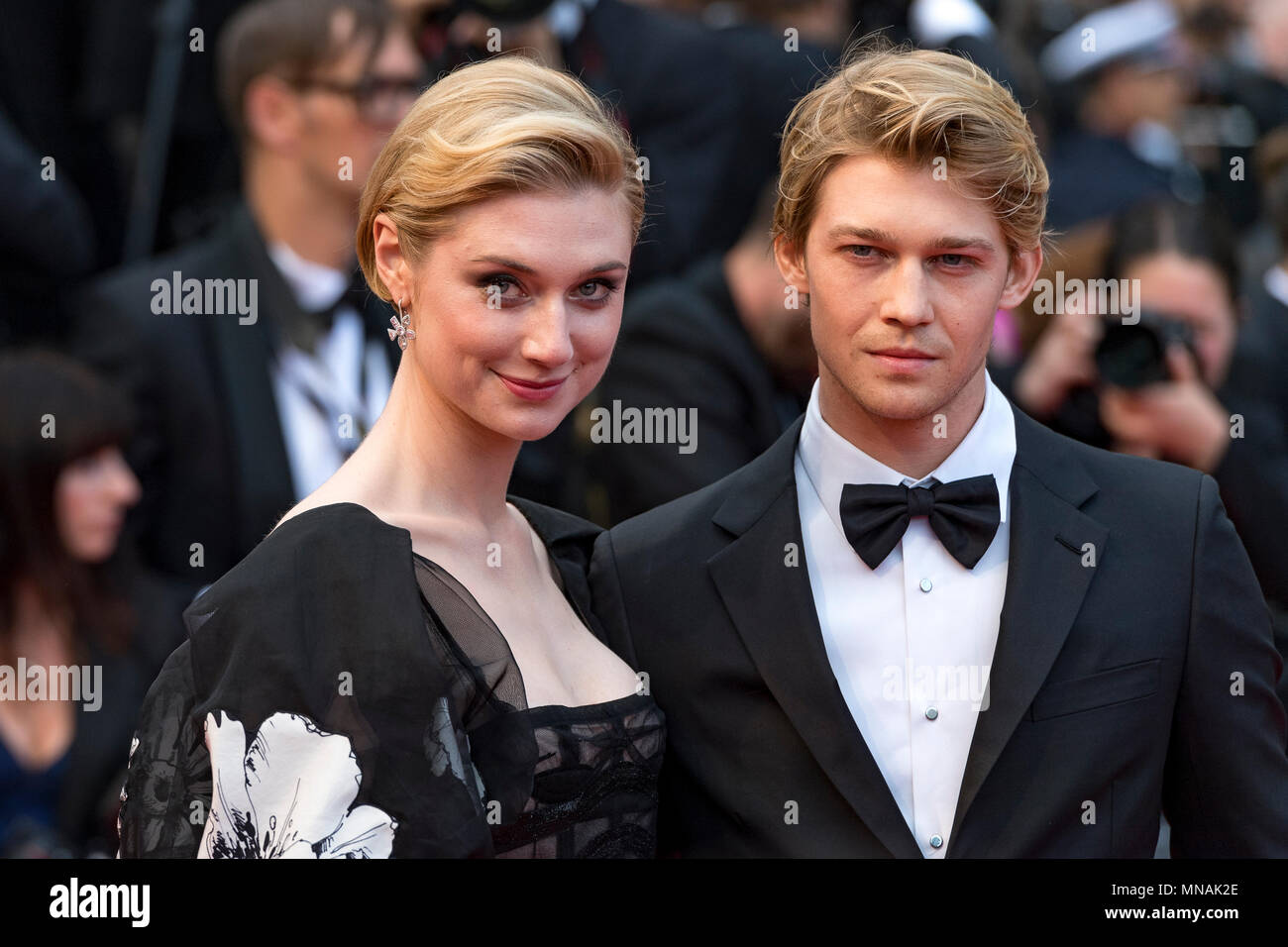 CANNES, FRANCE - MAY 15: Elizabeth Debicki and Joe Alwyn attend the ...