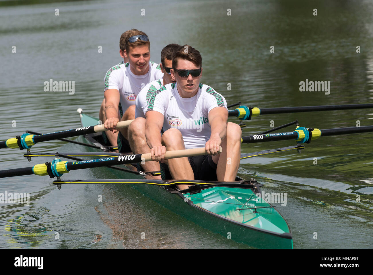 the four-man without helmsman, from behind to the front bowman Felix ...