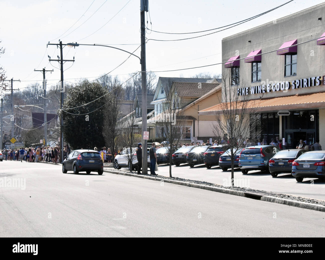 Vanderpump rose wine hi-res stock photography and images - Alamy