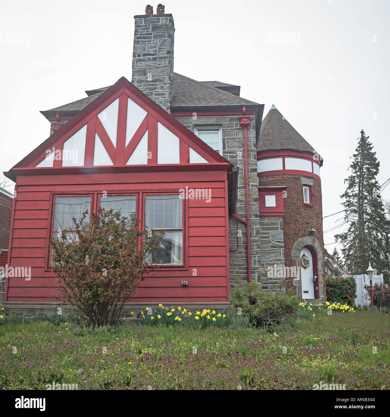 Castor tower hi-res stock photography and images - Alamy