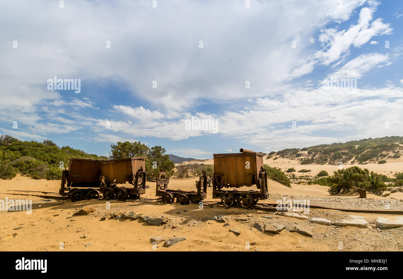 Mine Carts High Resolution Stock Photography and Images - Alamy