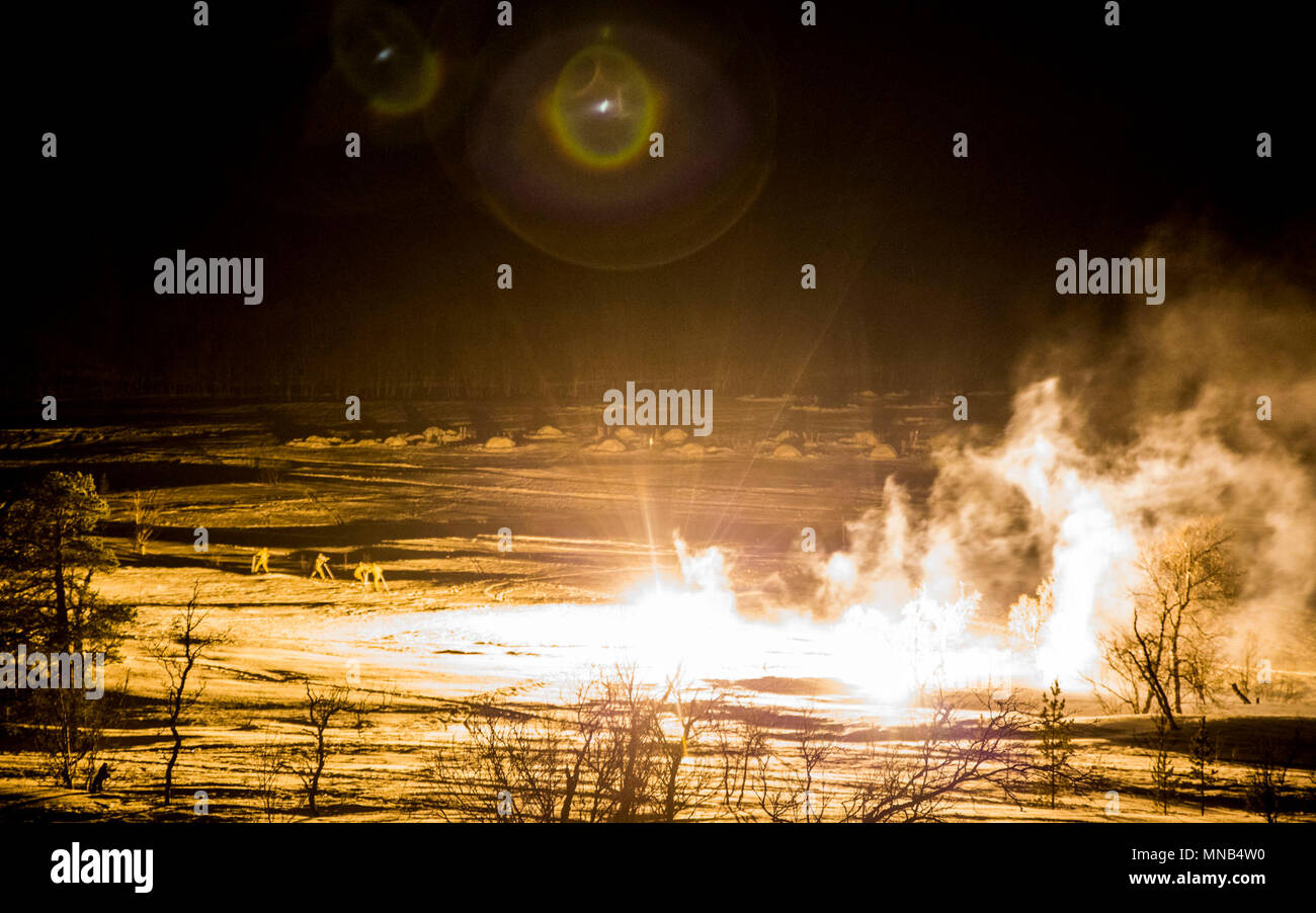 V22 at night hi-res stock photography and images - Alamy