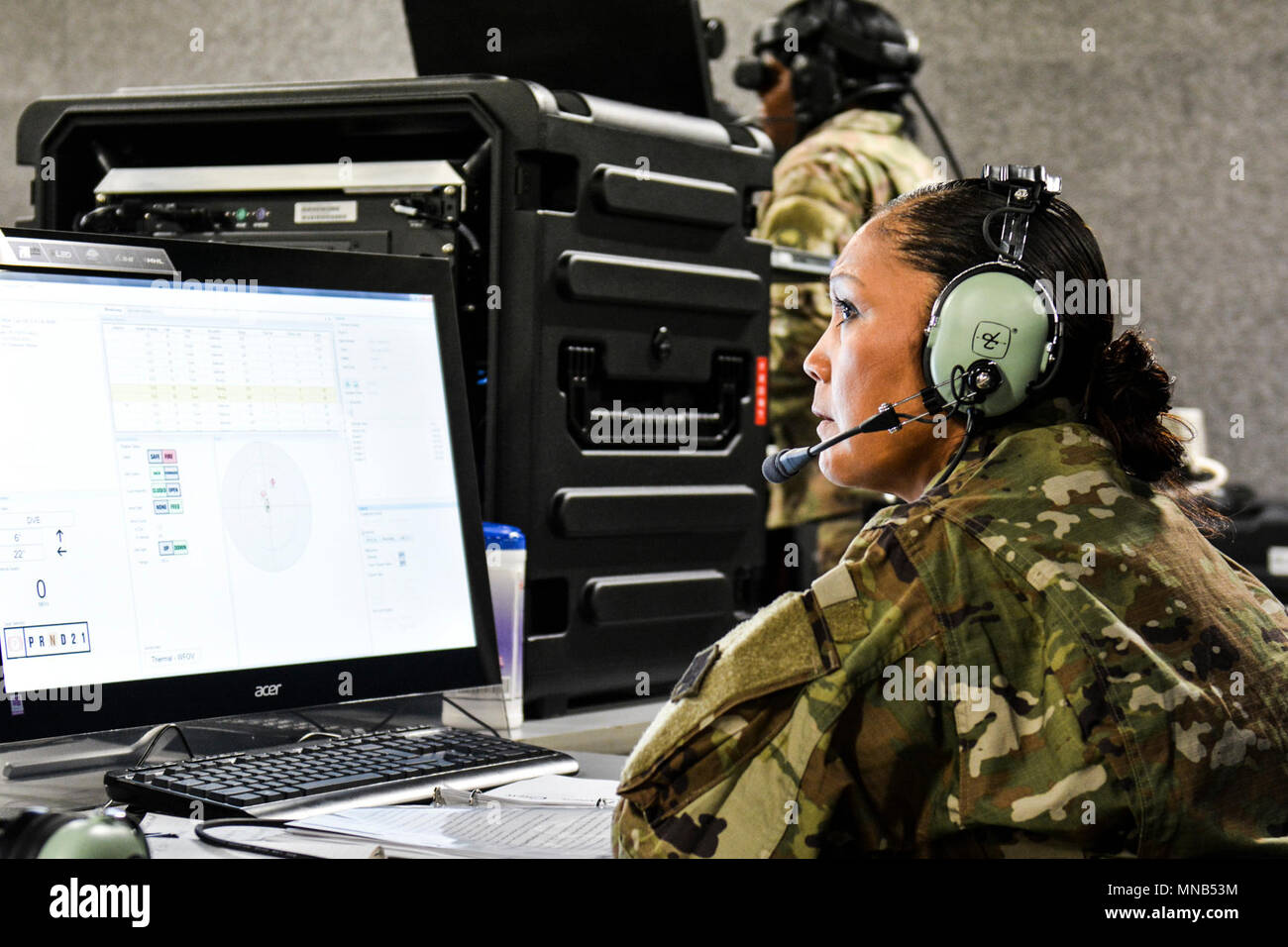 Crew served weapons system hi-res stock photography and images - Alamy