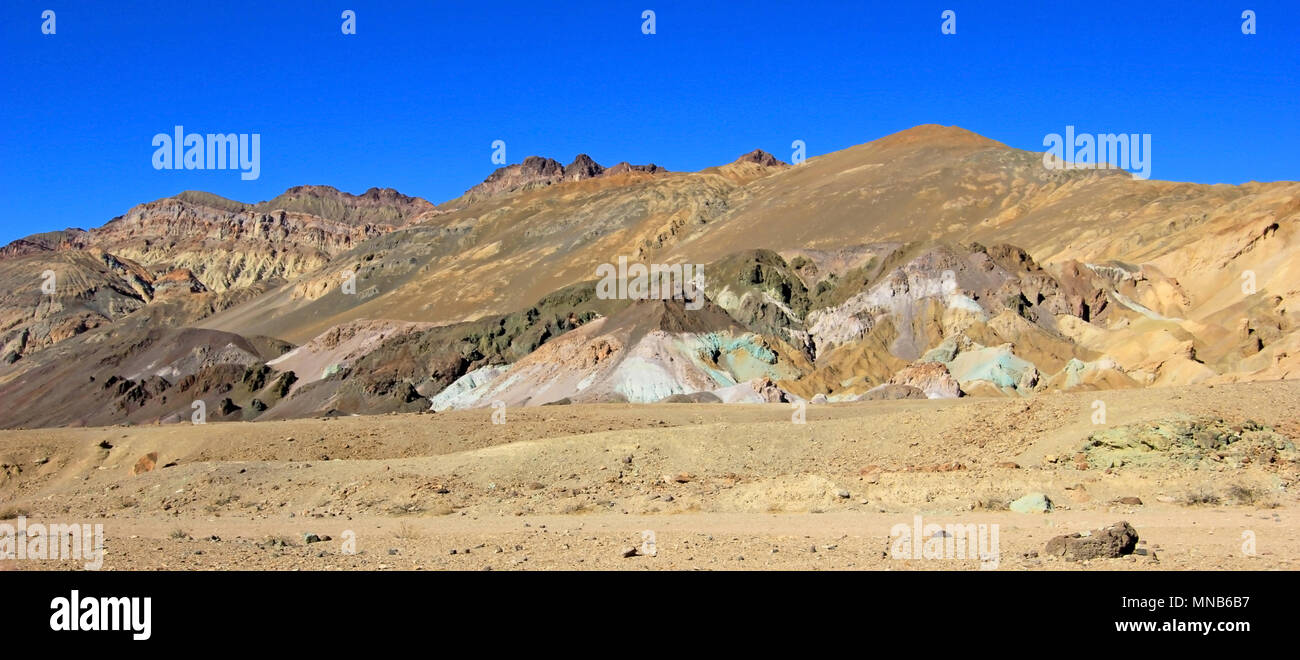 Artists Palette, the colorful rock formation in Artist loop drive ...