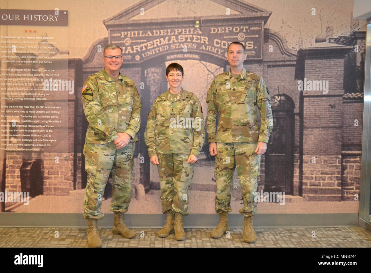 From left, Army Brig. Gen. Mark Simerly, DLA Troop Support commander ...