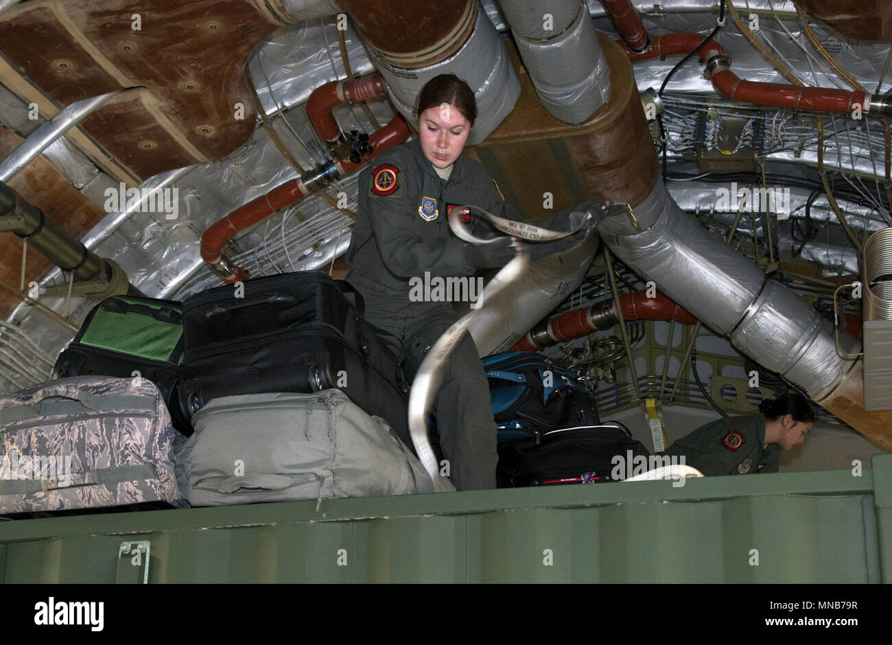 Female loadmaster hi-res stock photography and images - Alamy