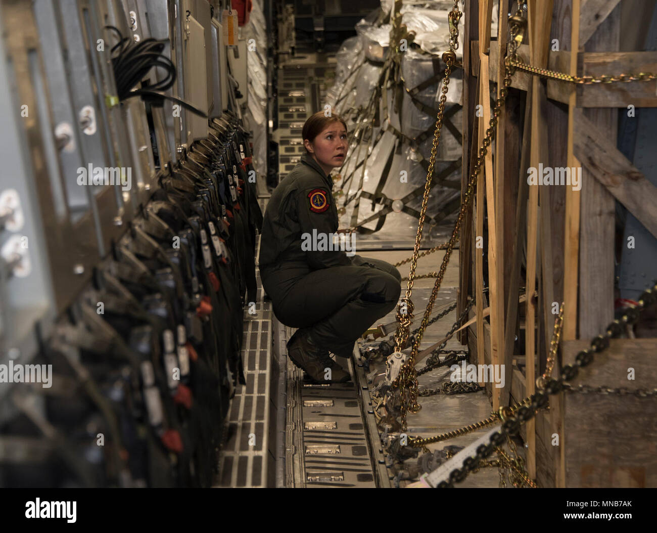 Female loadmaster hi-res stock photography and images - Alamy