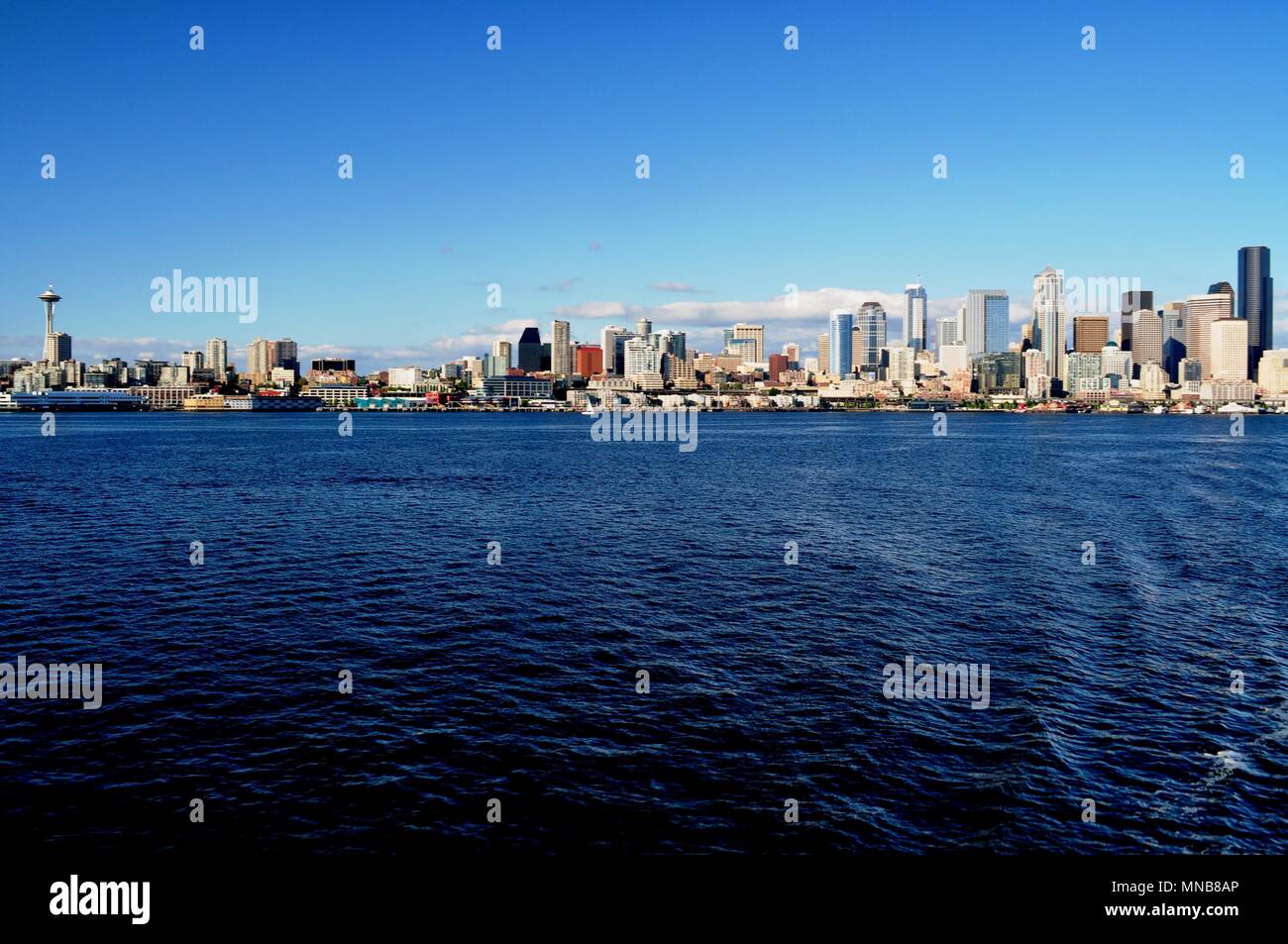 Night time Seattle city scape Stock Photo - Alamy