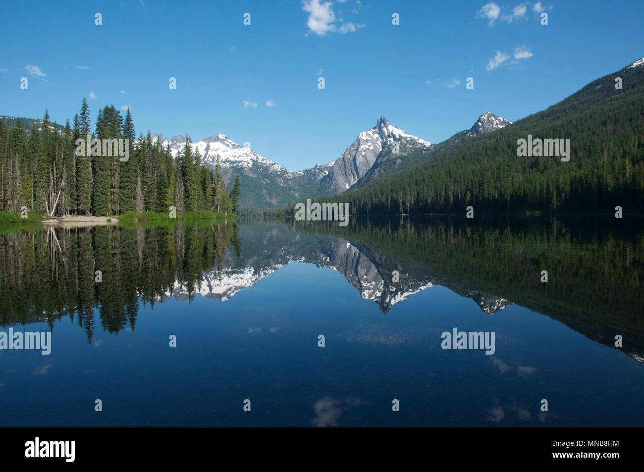 Northern cascades range hi-res stock photography and images - Alamy