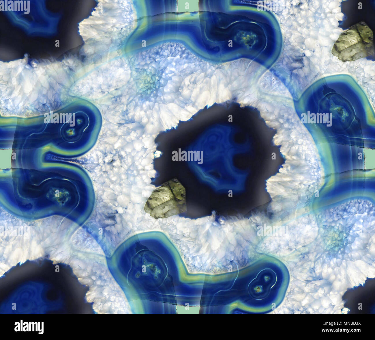 Crystal cross section hi-res stock photography and images - Alamy