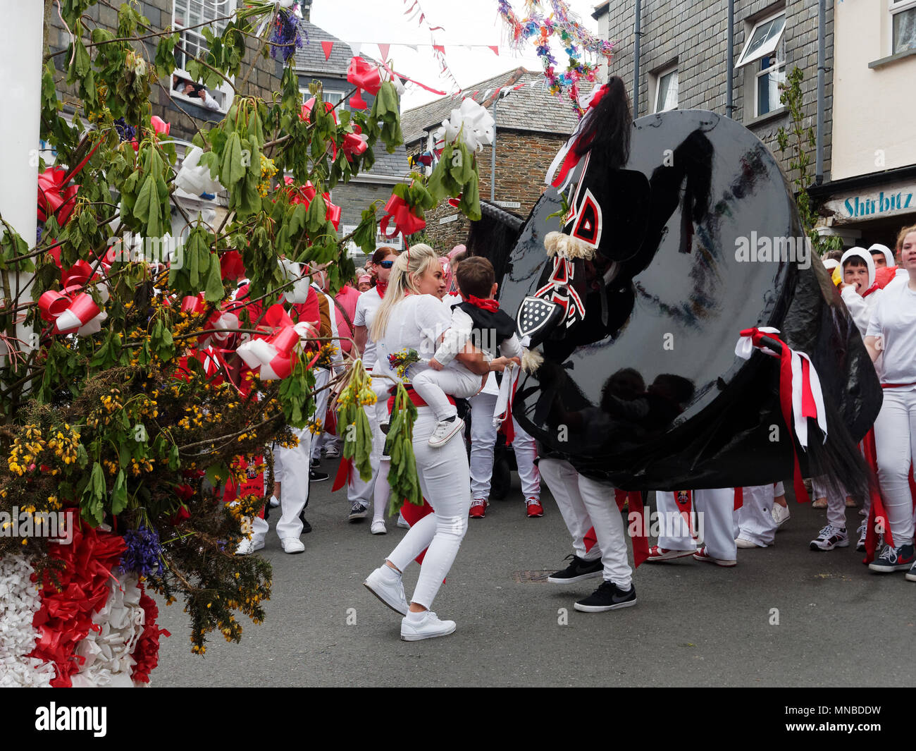 May Day celebration traditional Cornwall UK Robert Taylor/Alamy Live ...