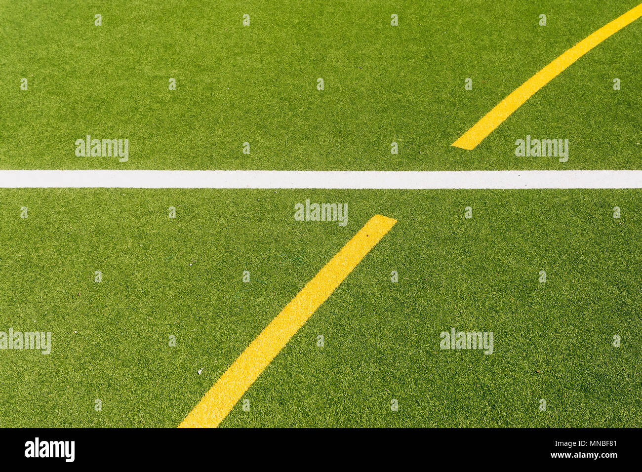 Yellow marking line hi-res stock photography and images - Alamy