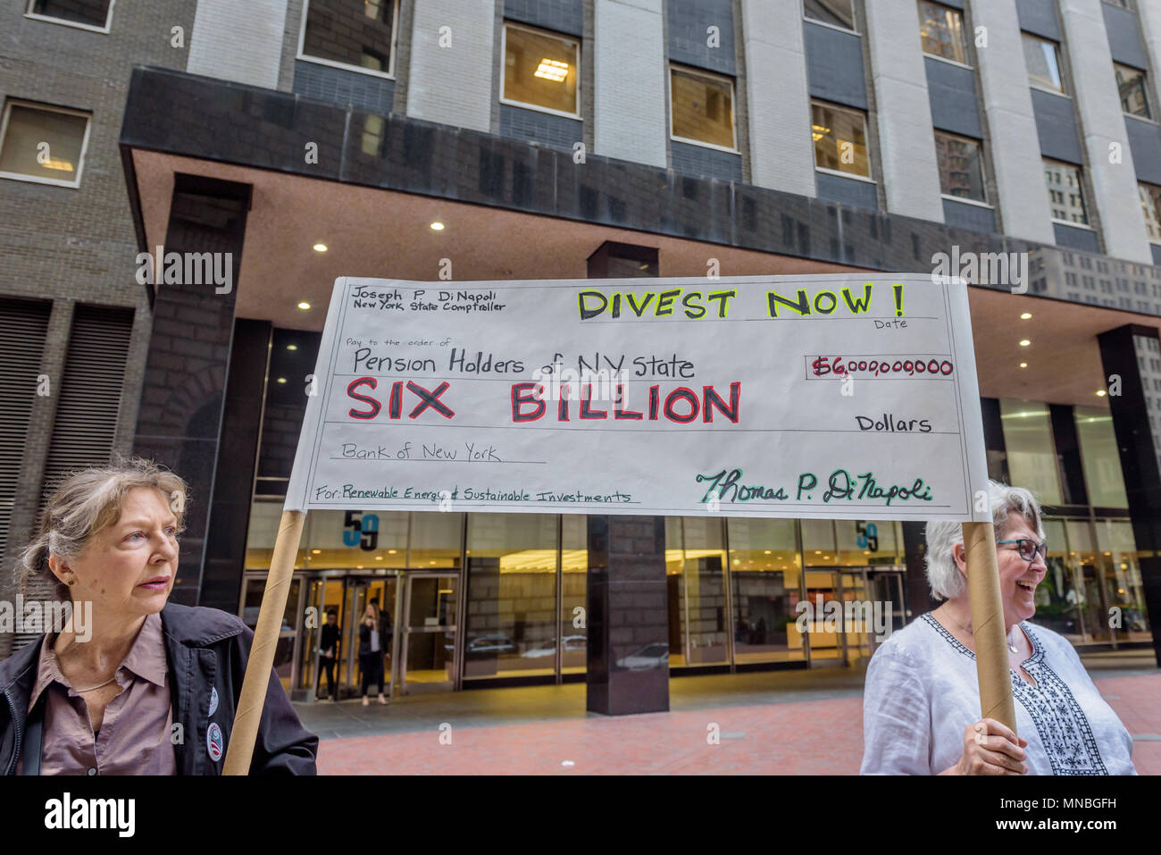 Divest fossil fuel hi-res stock photography and images - Alamy