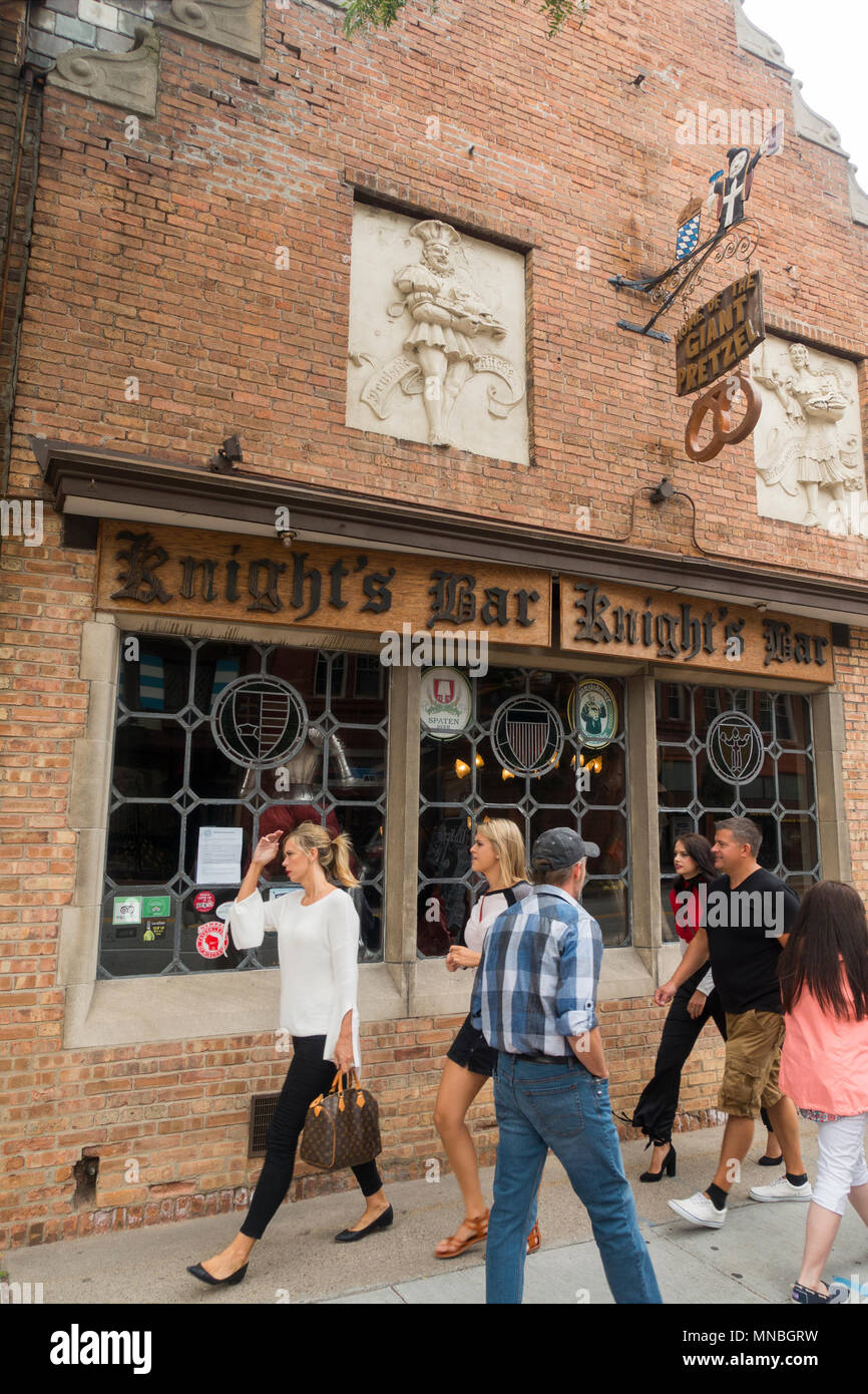 Maders hi-res stock photography and images - Alamy